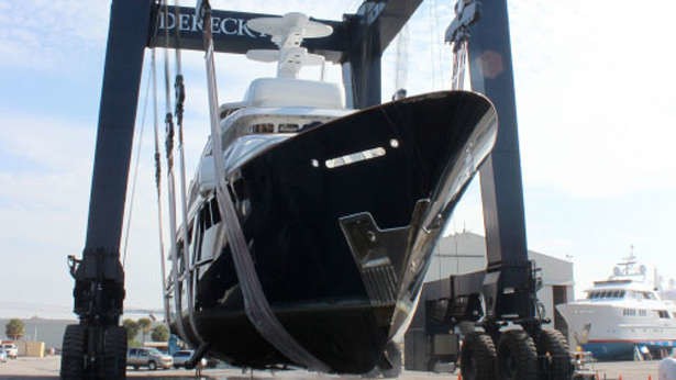 Yacht CARSON, a Newcastle Marine Superyacht | CHARTERWORLD Luxury ...